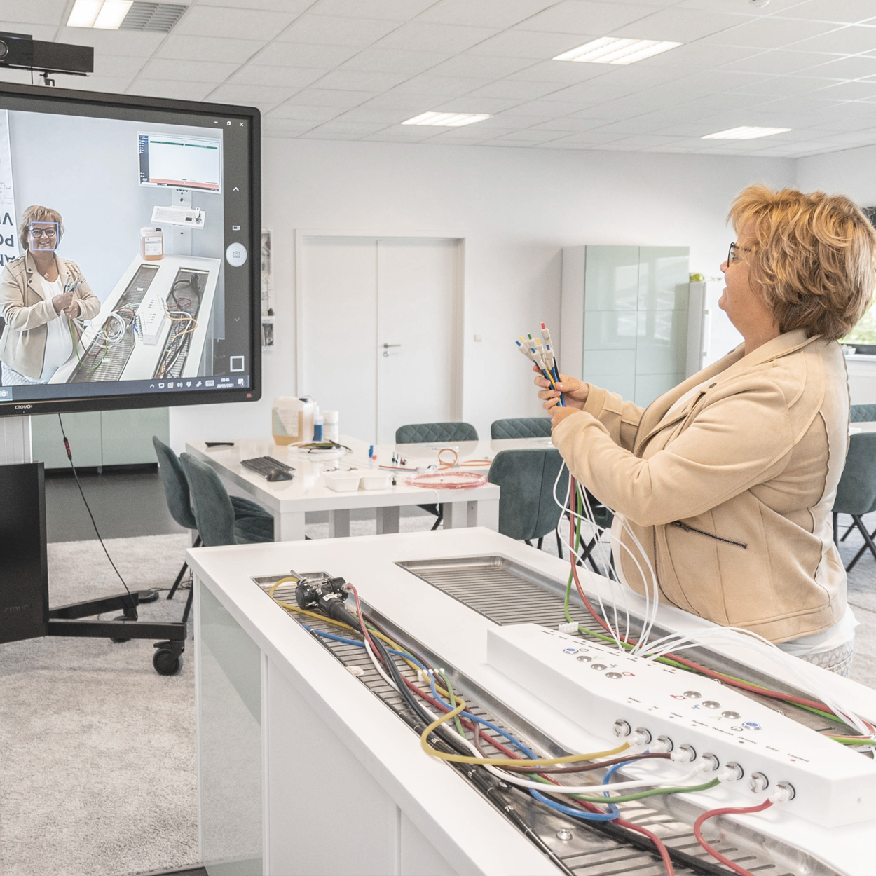 Discover our own education center - Ultrazonic